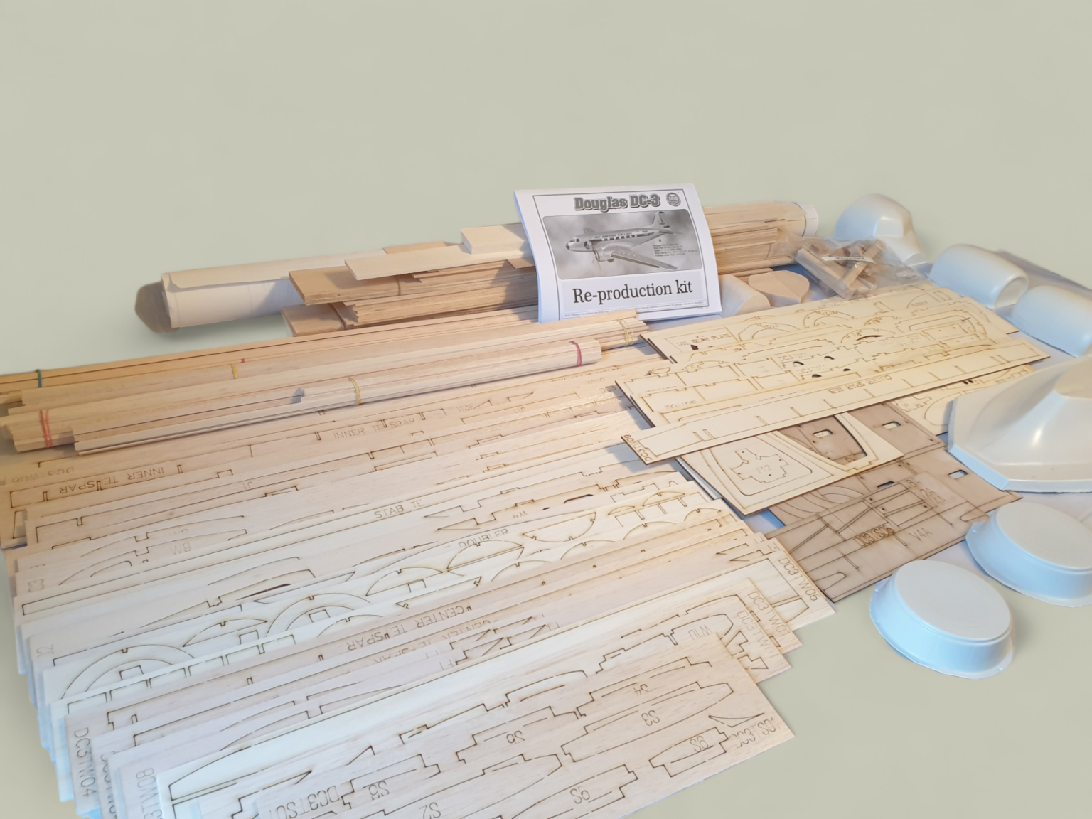 Douglas DC-3 Reproduction full kit – Planes Revived